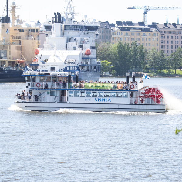 Saapuminen julkisilla - Korkeasaari